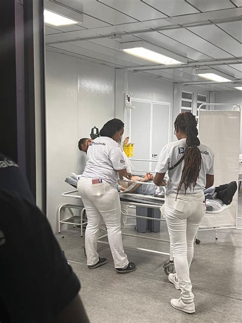 Mulher é Atingida Na Cabeça Por ‘algo Muito Pesado Durante Queima De