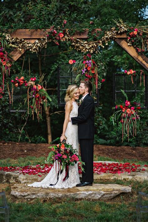 32 Lush Fall Garden Wedding Ideas Weddingomania