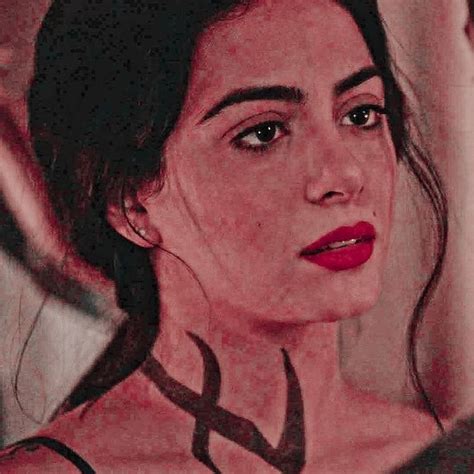 Isabelle Lightwood Shadowhunters Isabelle Lightwood Disney Characters