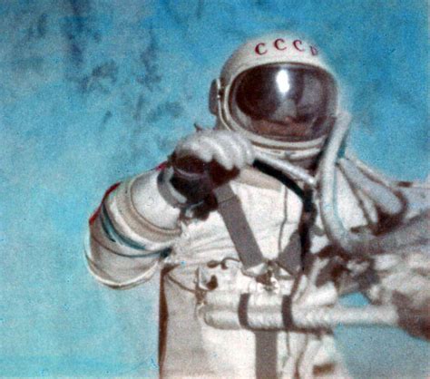 El primer astronauta que realizó un paseo espacial Abadía Digital