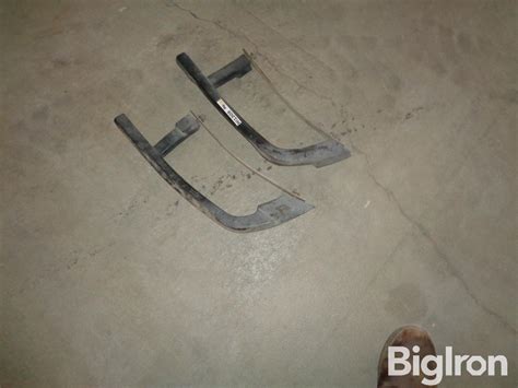 Kubota L Series Compact Rear Fender Handles Bigiron Auctions