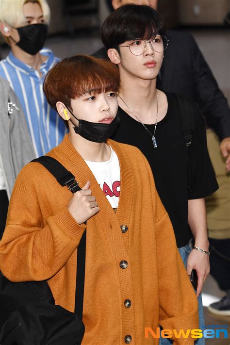 엑스원 송형준 김요한 귀여운 애 옆에 잘생긴 애[포토엔hd]