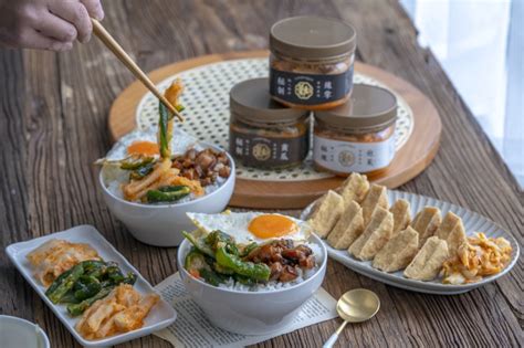 老彭友 秘制辣掌｜網路超好評團購美食，保證吃一口就不停下來！ 菲比的食物日常