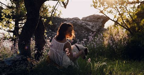 How Hypnosis Amplifies The Law Of Attraction Joymind