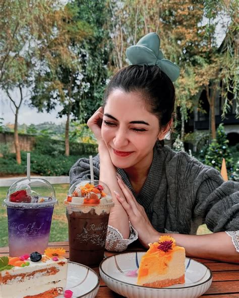 Ig พิ้งค์กี้ สาวิกา ไชยเดช Festive Vibes 🎄 พิ้งกี้สาวิกา