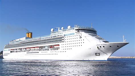 전국 대형 크루즈 첫 출항길이 253m·아파트 14층 높이 Ytn