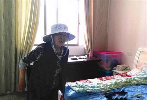 拾荒老人撿到一個女嬰，25年後住進了一棟別墅，生活後半生被改變 每日頭條