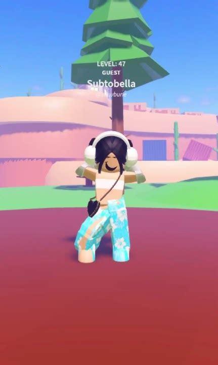 Move Yo Body Look In The Comments To Know The Game Emote And Idk The Song Youtube