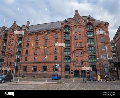 The Halssen & Lyon red brick warehouse in the Speicherstadt district of ...