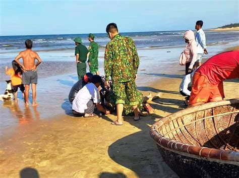 Quảng Nam Nhóm học sinh rủ nhau tắm biển nam sinh lớp 9 đuối nước tử vong