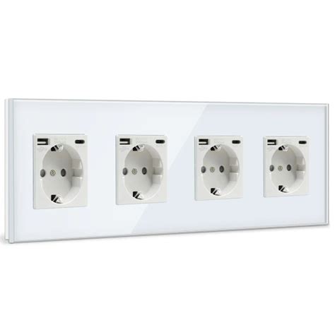 Розетка электрическая четырехпостовая с Usb и Type C входами в стандартный подрозетник рамка