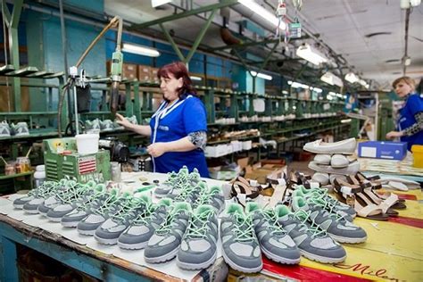 Обувь России» начала производить кроссовки на фабрике в Новосибирске» в ...