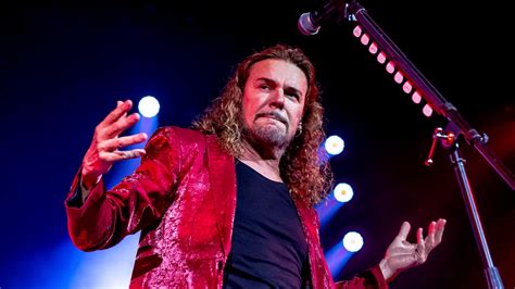 La Verdad Detrás Del Supuesto Romance Entre Fher De Maná Y La Reina