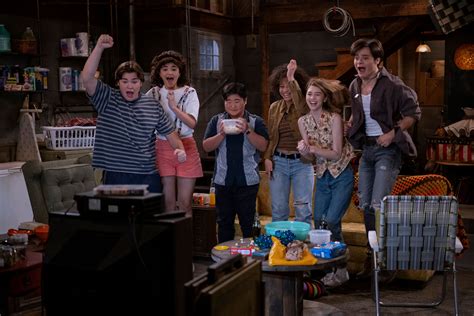 That 90s Show Trailer Welcomes A New Gang Back To The Basement United