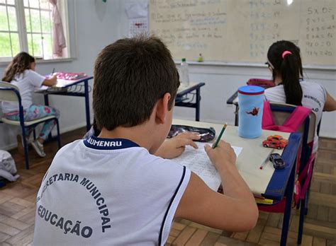 Matrícula para alunos novos nas escolas municipais de Blumenau começa