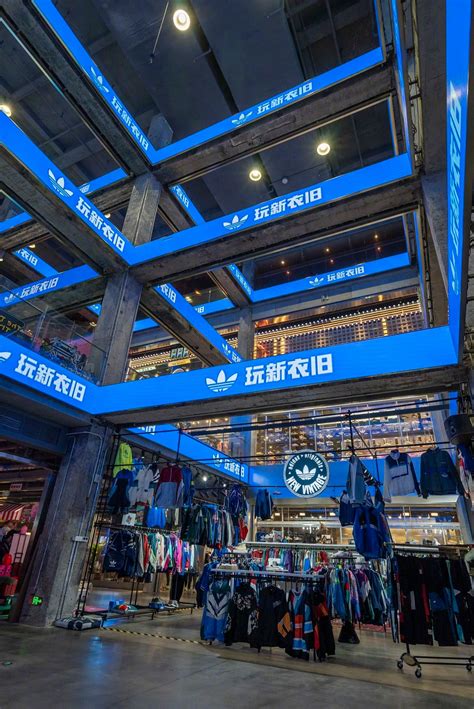 Adidasoriginals 展现「玩新衣旧」 Socialbeta