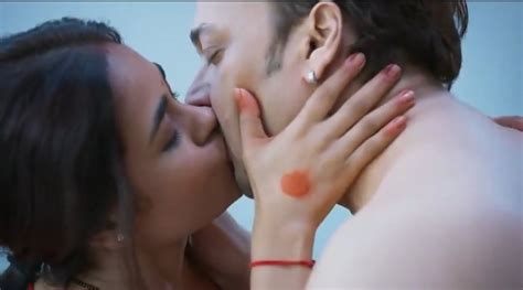 Sexy Bhabi Sex Scene With Sarpanch Hot Scene Don T Miss Desi Models Webcam Girls Lust