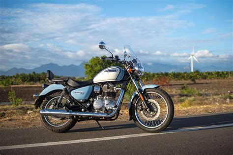 Royal Enfield Meteor 350 Aurora 2024