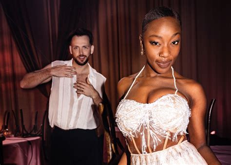 Miss Angel Ziet Droom Binnen Handbereik Happy Be