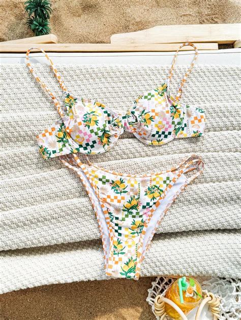 Summer Beach Womens Swimsuit Set Including Printed Bikini With Random