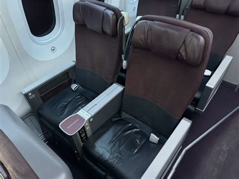 What Is Class J On Japan Airlines Osaka To Tokyo Haneda Review Altitude Yes