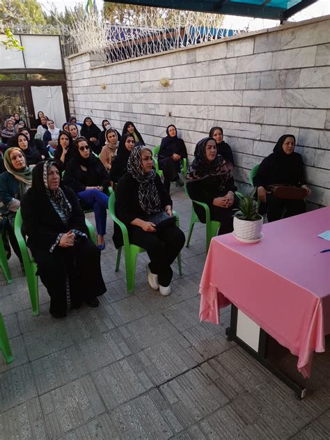 جلسه انتخابات انجمن اولیا و مربیان مهر ماه 1401 دبیرستان دخترانه مهردانش