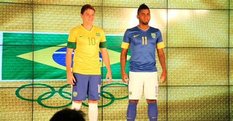 Apresentação dos novos uniformes olímpicos do Brasil Fotos UOL