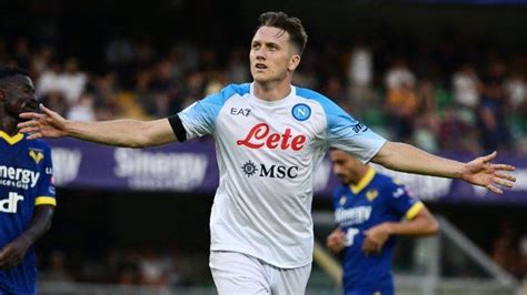 Pemain Piala Dunia 2022 Qatar Piotr Zielinski Tribunnewswiki