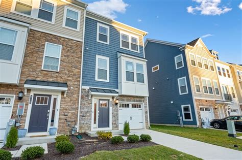 252 Waterstone Rd Essex Md 21221 Townhome Rentals In Essex Md