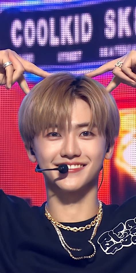 Pin Oleh Ari Di Nct Gambar Pose Tubuh Selebritas Materi Pacar
