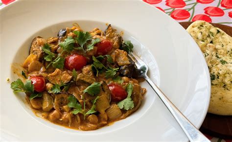 Eggplant Chickpea And Okra Curry Flexitarian Kitchen