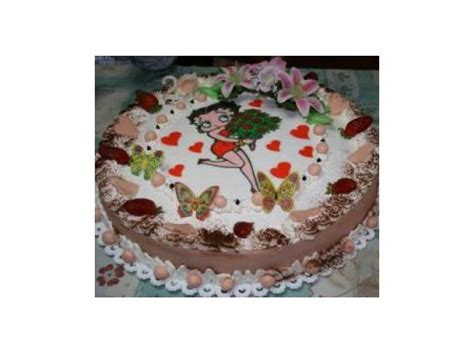 Torta Di Compleanno Di Betty Boop è Un Ricetta Creata Dallutente
