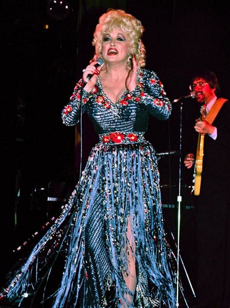 10 Of Dolly Partons Best Style Moments To Celebrate Her Birthday