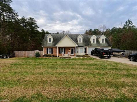 1850 Cromer Rd King Nc 27021