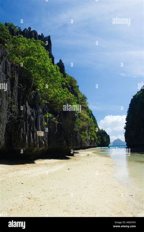 Philippines Luzon Palawan Province El Nido Town Bacuit Bay Miniloc