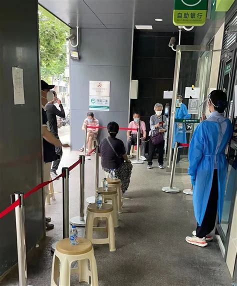 “夜市”银行上线！面对大客流，普陀这些银行有办法→