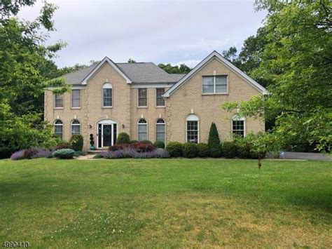 79 Kim Ln Long Valley Nj 07853 ®