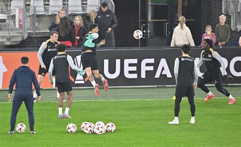 Az Alkmaar Vs Fenerbahce Key Stats Expected Lineups Match Insights