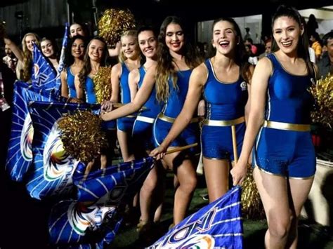 Heres How Much The Ipl Cheerleaders Earn Per Match