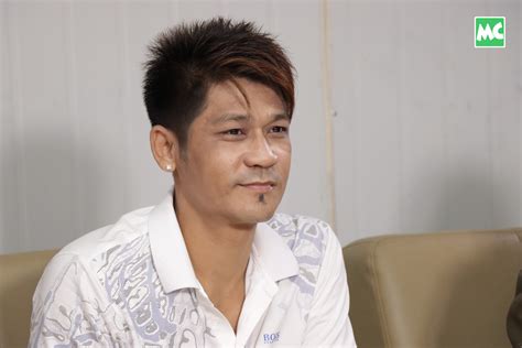 ညီညီမင်းထက်၊ ခင်စိုးပိုင် တို့ ပါဝင် ထားတဲ့ အဖြည့်ခံလူ သီချင်း ရိုက်ကွင်း