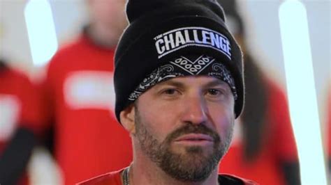 The Challenge Johnny Bananas Says Usa 2 Castmate Gave Him Reasons She
