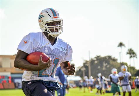 Dolphins Hoping Frank Gore Can Turn Back The Clock