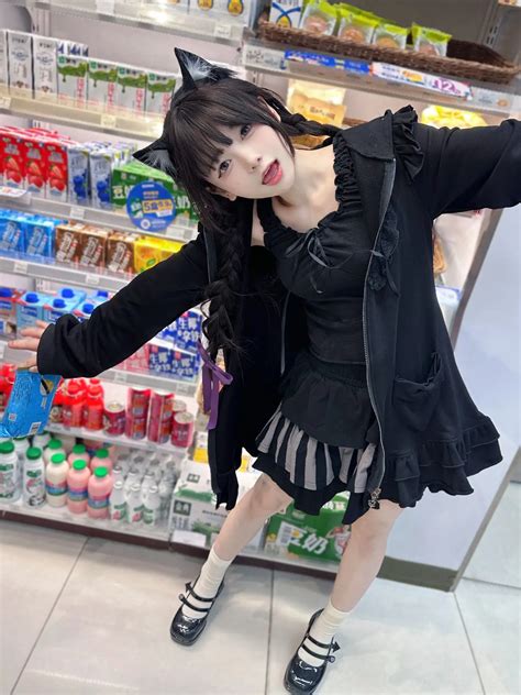 ฅ晚上好我可爱的老婆们和愚蠢的人类 森鹿语 二次元爱好者美图游戏资源分享