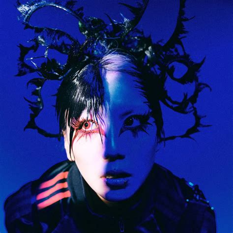 Neo Gothic Story ー スタイリスト百瀬豪と描く、新たなゴシックスタイルの肖像 │ Qui Fashion