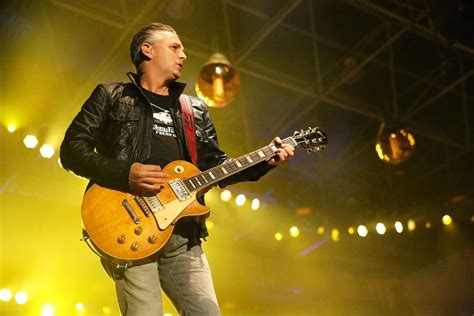 Pearl Jam News Page 7
