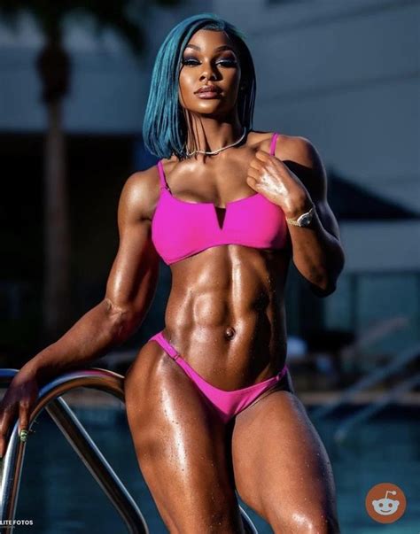 Jade Cargill And Her Beautiful Abs Cufo510