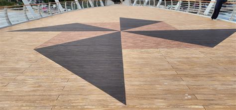 강릉 소재 더센우드 데크로드 시공사례 월넛 오크 주식회사 이노스