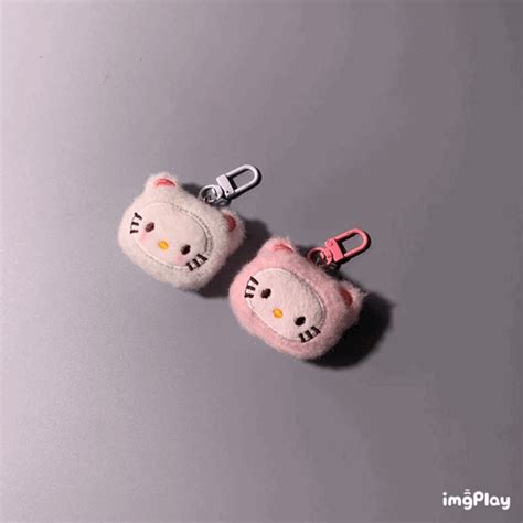 당일출고오픈할인 11할인 헬로키티 키티 인형키링 분홍 하양 인형 에어팟 버즈 키링 겨울 귀여운 키치한 에이블리