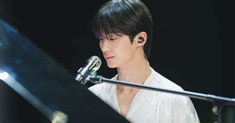 Lovely Runner Reveals New Photos Of Byeon Woo Seok As Ryu Sun Jae