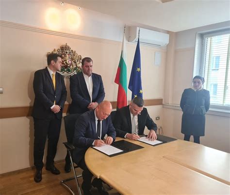 Dotbg Ел Би Булгарикум напуска вериги в които е на загуба в своите магазини печелела